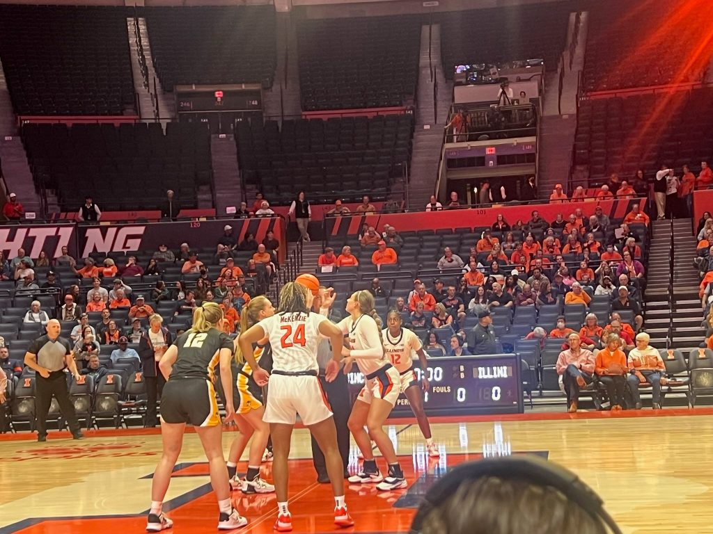Illini Women Victorious In Exhibition Against Quincy - IlliniGuys.com