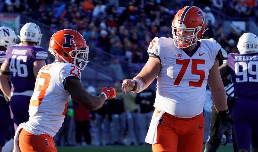 Illini Expect Big Things from Reggie Love After Breakout Performance at ...