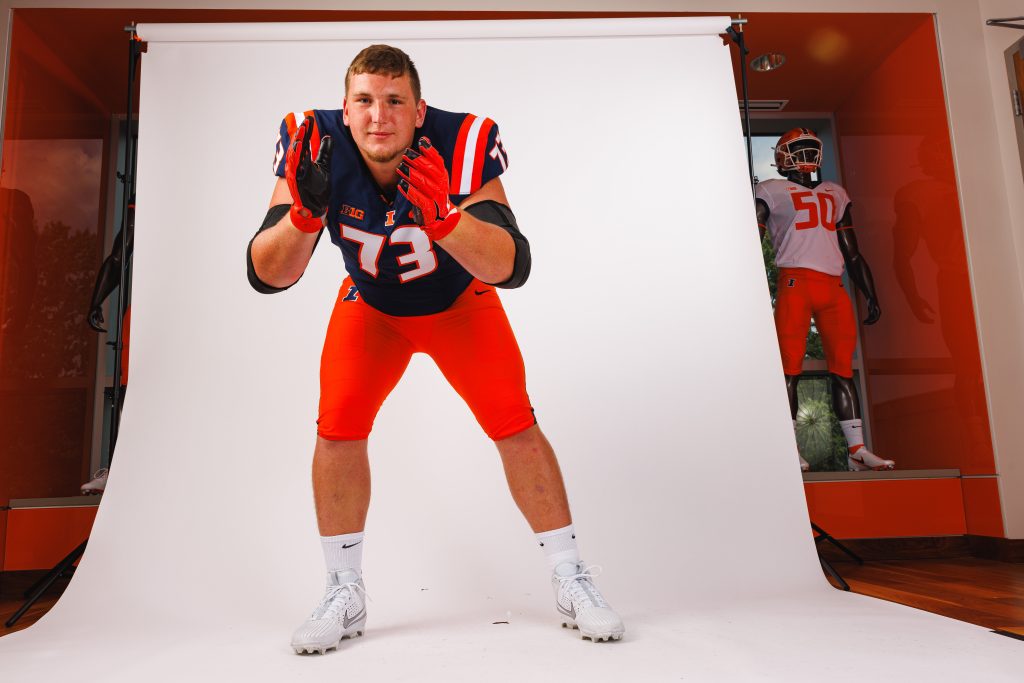 ‘He’s different’: Josh Gesky Works into Illini OL Starting Lineup ...