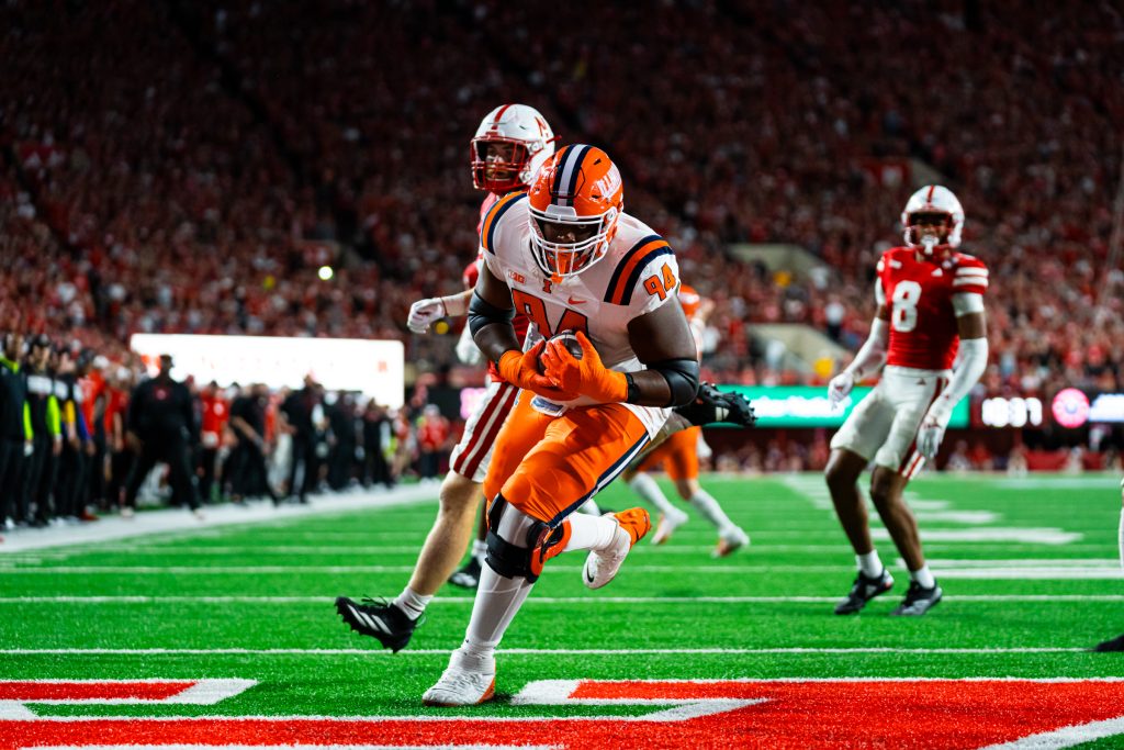 Brandon Henderson’s Big Man TD Marks Historic Moment For Sophomore Lineman - IlliniGuys.com