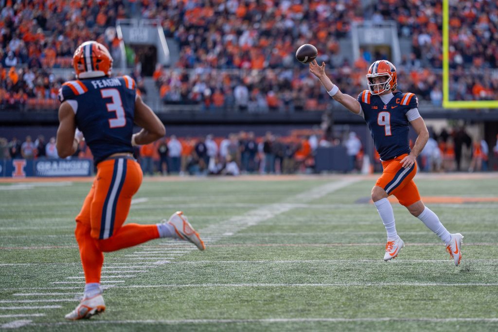 Altmyer's 4 TD Passes Leads Illini to 35-13 Rout of Rutgers ...